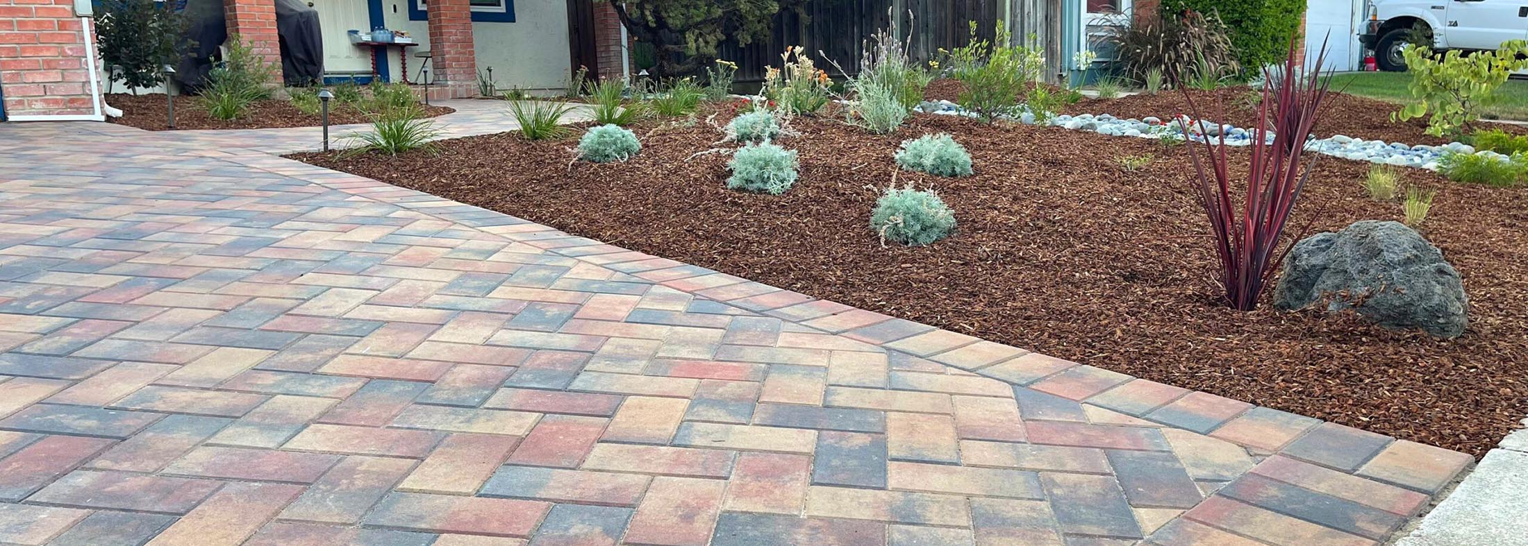 How to Create the Ultimate Outdoor Kitchen & Fire Pit