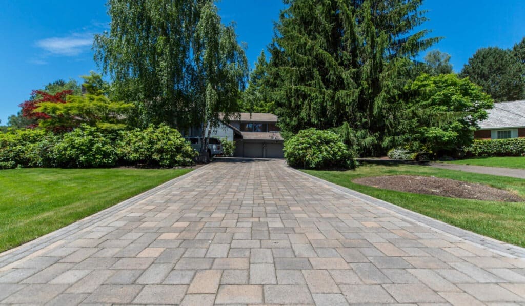 The Advantages of Techo Bloc Pavers | Opulands